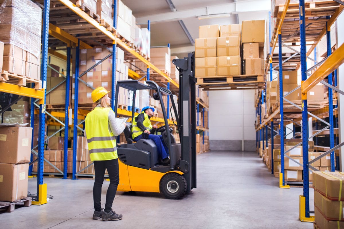 3 Common Uses of an Industrial Forklift